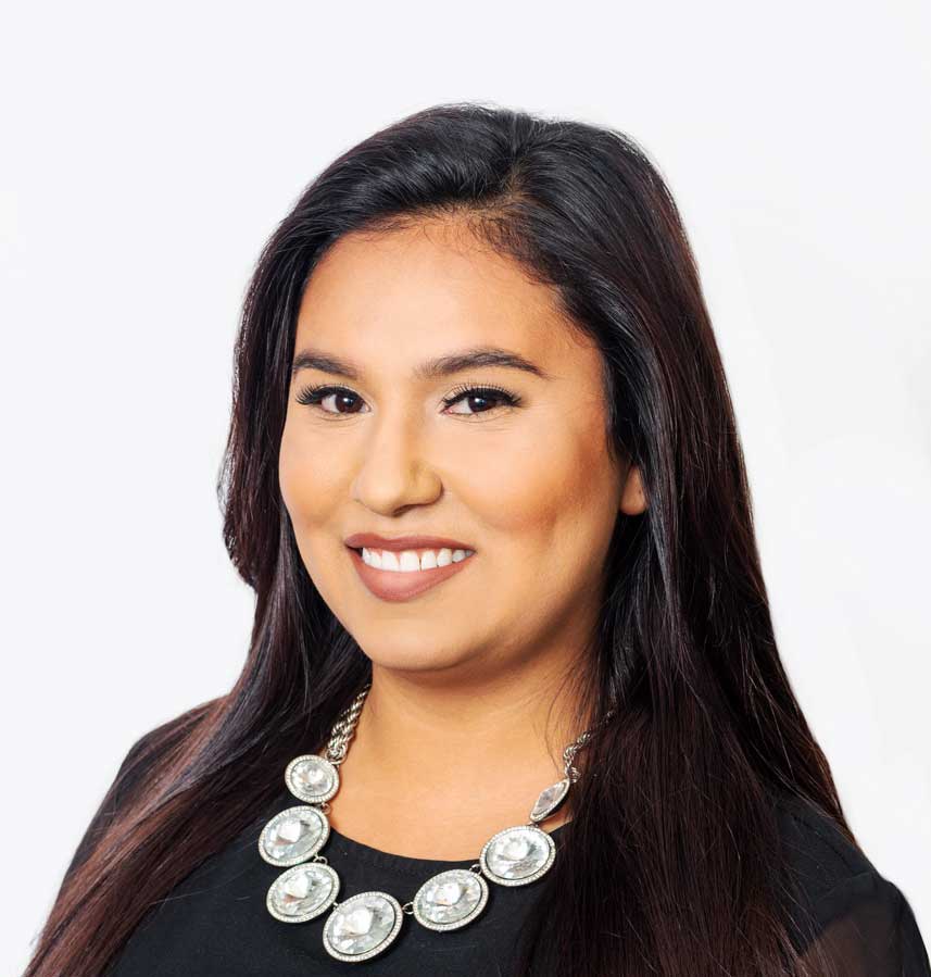 2019-08-Julia2_web_sq | Phillips Wealth Planners